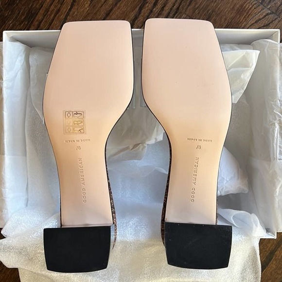 Good American | Shoes | Good American Block Square Toe Heel Mule Sandal ...